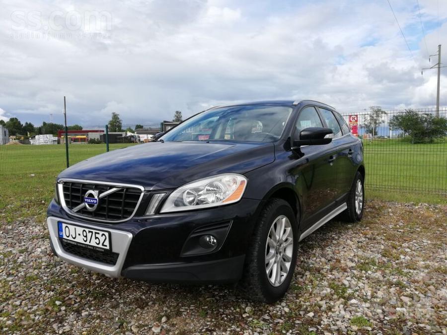Melns Volvo XC60 2010 Saldus, ar dzinēja tilpumu 2.40 L un nobraukumu 329 tūkst. km par 6900 €, foto 1 vietnē AUTOMOTO.COM.LV