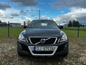 Melns Volvo XC60 2010 Saldus, ar dzinēja tilpumu 2.40 L un nobraukumu 329 tūkst. km par 6900 €, foto 6 vietnē AUTOMOTO.COM.LV