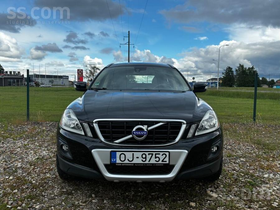 Melns Volvo XC60 2010 Saldus, ar dzinēja tilpumu 2.40 L un nobraukumu 329 tūkst. km par 6900 €, foto 6 vietnē AUTOMOTO.COM.LV
