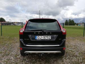 Melns Volvo XC60 2010 Saldus, ar dzinēja tilpumu 2.40 L un nobraukumu 329 tūkst. km par 6900 €, foto 7 vietnē AUTOMOTO.COM.LV