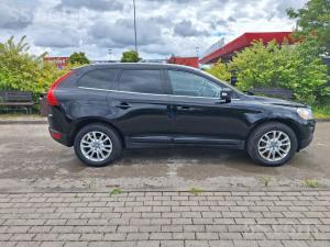 Melns Volvo XC60 2010 Rīga, ar dzinēja tilpumu 2.40 L un nobraukumu 365 tūkst. km par 6650 €, foto  vietnē AUTOMOTO.COM.LV