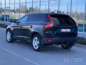 Melns Volvo XC60 2010 Rēzekne, ar dzinēja tilpumu 2.40 L un nobraukumu 0 tūkst. km par 6500 €, foto 7 vietnē AUTOMOTO.COM.LV