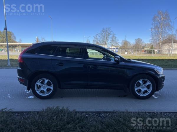 Melns Volvo XC60 2010 Rēzekne, ar dzinēja tilpumu 2.40 L un nobraukumu 0 tūkst. km par 6500 €, foto 8 vietnē AUTOMOTO.COM.LV