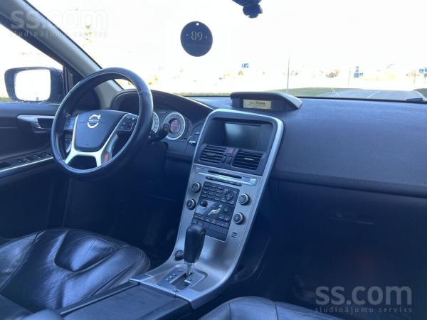 Melns Volvo XC60 2010 Rēzekne, ar dzinēja tilpumu 2.40 L un nobraukumu 0 tūkst. km par 6500 €, foto 9 vietnē AUTOMOTO.COM.LV