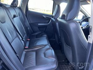 Melns Volvo XC60 2010 Rēzekne, ar dzinēja tilpumu 2.40 L un nobraukumu 0 tūkst. km par 6500 €, foto 12 vietnē AUTOMOTO.COM.LV