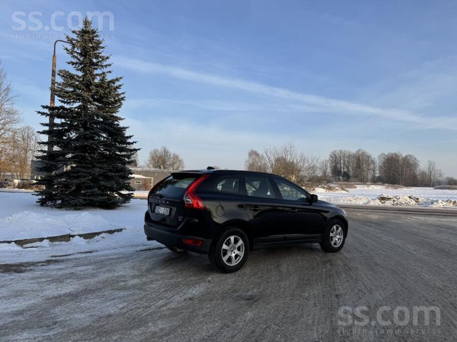Melns Volvo XC60 2010 Cēsis, ar dzinēja tilpumu 2.40 L un nobraukumu 0 tūkst. km par 8950 €, foto 6 vietnē AUTOMOTO.COM.LV
