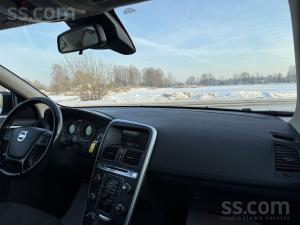 Melns Volvo XC60 2010 Cēsis, ar dzinēja tilpumu 2.40 L un nobraukumu 0 tūkst. km par 8950 €, foto 19 vietnē AUTOMOTO.COM.LV