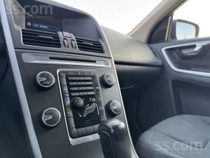 Melns Volvo XC60 2010 Cēsis, ar dzinēja tilpumu 2.40 L un nobraukumu 0 tūkst. km par 8950 €, foto 28 vietnē AUTOMOTO.COM.LV