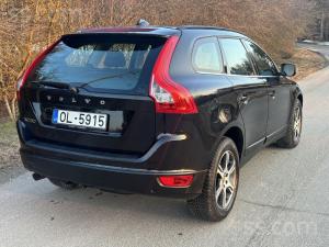 Black Volvo XC60 2010 in Jekabpils, with an engine capacity of 2.00 L and mileage of 290 thousand km for 7800 €, photo 5 on AUTOMOTO.COM.LV