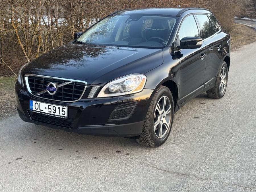 Black Volvo XC60 2010 in Jekabpils, with an engine capacity of 2.00 L and mileage of 290 thousand km for 7800 €, photo 9 on AUTOMOTO.COM.LV