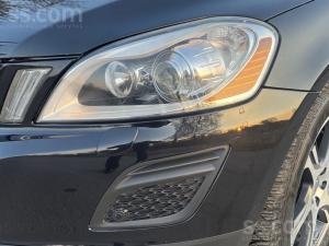 Black Volvo XC60 2010 in Jekabpils, with an engine capacity of 2.00 L and mileage of 290 thousand km for 7800 €, photo 10 on AUTOMOTO.COM.LV