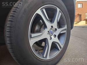 Melns Volvo XC60 2010 Rēzekne, ar dzinēja tilpumu 2.40 L un nobraukumu 327 tūkst. km par 9750 €, foto 15 vietnē AUTOMOTO.COM.LV