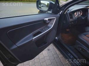Melns Volvo XC60 2010 Rēzekne, ar dzinēja tilpumu 2.40 L un nobraukumu 327 tūkst. km par 9750 €, foto 19 vietnē AUTOMOTO.COM.LV
