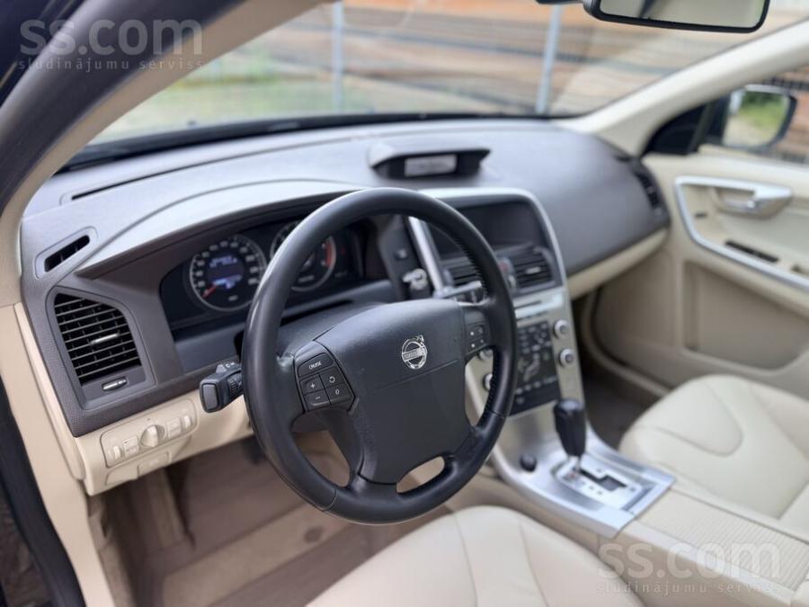 Melns Volvo XC60 2010 Rīga, ar dzinēja tilpumu 2.40 L un nobraukumu 0 tūkst. km par 7995 €, foto 11 vietnē AUTOMOTO.COM.LV