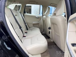 Melns Volvo XC60 2010 Rīga, ar dzinēja tilpumu 2.40 L un nobraukumu 0 tūkst. km par 7995 €, foto 12 vietnē AUTOMOTO.COM.LV