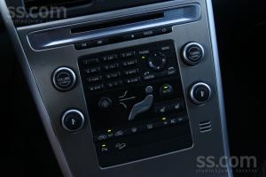 Black Volvo XC60 2010 in Riga, with an engine capacity of 2.40 L and mileage of 267 thousand km for 7990 €, photo 23 on AUTOMOTO.COM.LV