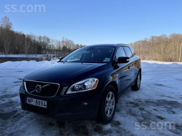 Черный Вольво ХС60 2010 в Краслава, объемом двигателя 2.40 л и пробегом 280 тыс. км за 8800 €, фото 3 на AUTOMOTO.COM.LV