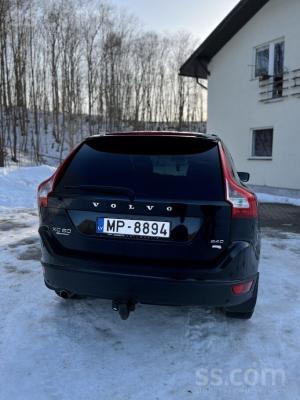 Melns Volvo XC60 2010 Krāslava, ar dzinēja tilpumu 2.40 L un nobraukumu 280 tūkst. km par 8800 €, foto 8 vietnē AUTOMOTO.COM.LV