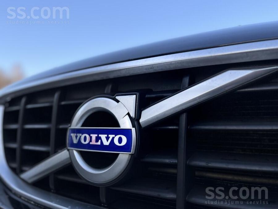 Melns Volvo XC60 2010 Krāslava, ar dzinēja tilpumu 2.40 L un nobraukumu 280 tūkst. km par 8800 €, foto 11 vietnē AUTOMOTO.COM.LV