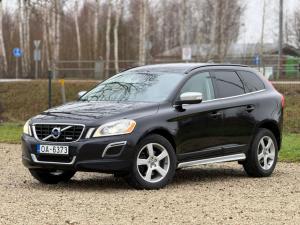 Black Volvo XC60 2010 in Riga, with an engine capacity of 2.40 L and mileage of 317 thousand km for 9900 €, photo  on AUTOMOTO.COM.LV