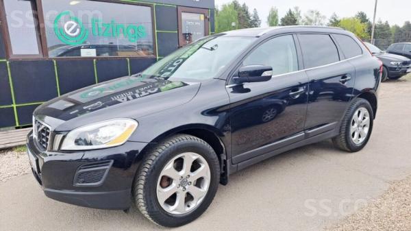 Melns Volvo XC60 2010 Rīga, ar dzinēja tilpumu 2.40 L un nobraukumu 293 tūkst. km par 9500 €, foto 1 vietnē AUTOMOTO.COM.LV