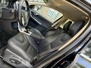 Melns Volvo XC60 2010 Rīga, ar dzinēja tilpumu 2.40 L un nobraukumu 274 tūkst. km par 7480 €, foto 10 vietnē AUTOMOTO.COM.LV