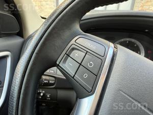 Melns Volvo XC60 2010 Rīga, ar dzinēja tilpumu 2.40 L un nobraukumu 274 tūkst. km par 7480 €, foto 17 vietnē AUTOMOTO.COM.LV