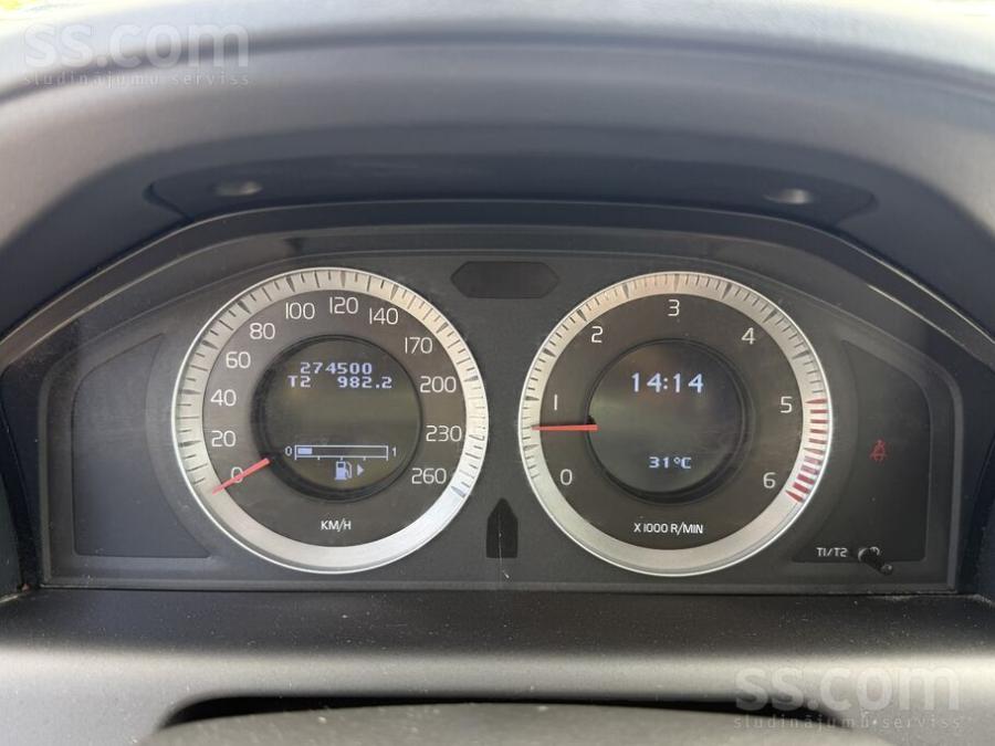 Melns Volvo XC60 2010 Rīga, ar dzinēja tilpumu 2.40 L un nobraukumu 274 tūkst. km par 7480 €, foto 19 vietnē AUTOMOTO.COM.LV