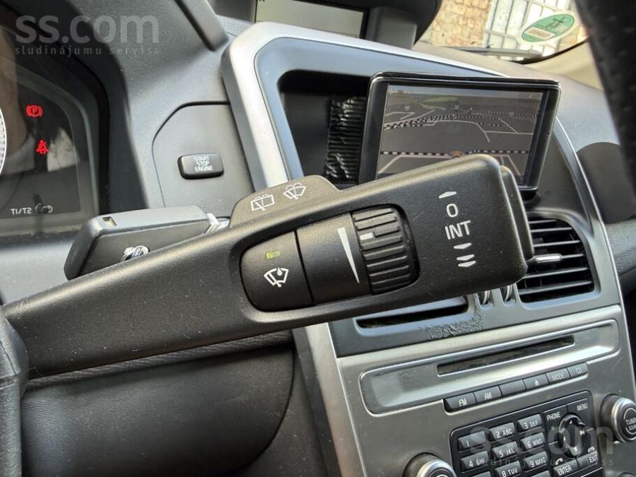 Melns Volvo XC60 2010 Rīga, ar dzinēja tilpumu 2.40 L un nobraukumu 274 tūkst. km par 7480 €, foto 25 vietnē AUTOMOTO.COM.LV