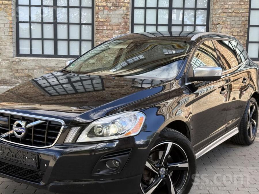 Melns Volvo XC60 2010 Rīga, ar dzinēja tilpumu 2.40 L un nobraukumu 274 tūkst. km par 7480 €, foto 28 vietnē AUTOMOTO.COM.LV