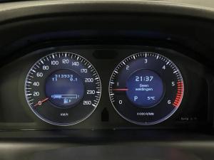 Black Volvo XC60 2010 in Jurmala, with an engine capacity of 2.40 L and mileage of 313 thousand km for 8995 €, photo 26 on AUTOMOTO.COM.LV