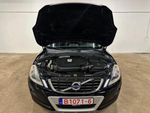 Black Volvo XC60 2010 in Jurmala, with an engine capacity of 2.40 L and mileage of 313 thousand km for 8995 €, photo 38 on AUTOMOTO.COM.LV