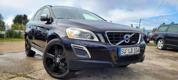 Melns Volvo XC60 2010 Rīga, ar dzinēja tilpumu 2.40 L un nobraukumu 234 tūkst. km par 9990 €, foto 1 vietnē AUTOMOTO.COM.LV