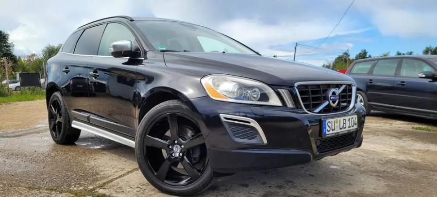 Melns Volvo XC60 2010 Rīga, ar dzinēja tilpumu 2.40 L un nobraukumu 234 tūkst. km par 9990 €, foto 3 vietnē AUTOMOTO.COM.LV