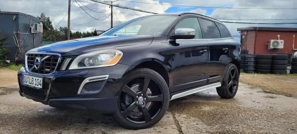 Melns Volvo XC60 2010 Rīga, ar dzinēja tilpumu 2.40 L un nobraukumu 234 tūkst. km par 9990 €, foto 10 vietnē AUTOMOTO.COM.LV