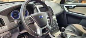 Melns Volvo XC60 2010 Rīga, ar dzinēja tilpumu 2.40 L un nobraukumu 234 tūkst. km par 9990 €, foto 18 vietnē AUTOMOTO.COM.LV