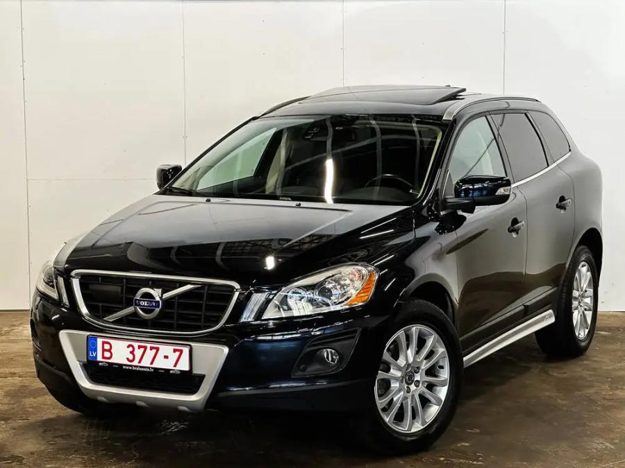 Black Volvo XC60 2010 in Jurmala, with an engine capacity of 2.40 L and mileage of 259 thousand km for 10495 €, photo 1 on AUTOMOTO.COM.LV
