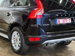 Black Volvo XC60 2010 in Jurmala, with an engine capacity of 2.40 L and mileage of 259 thousand km for 10495 €, photo 10 on AUTOMOTO.COM.LV
