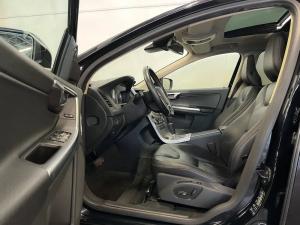 Black Volvo XC60 2010 in Jurmala, with an engine capacity of 2.40 L and mileage of 259 thousand km for 10495 €, photo 21 on AUTOMOTO.COM.LV