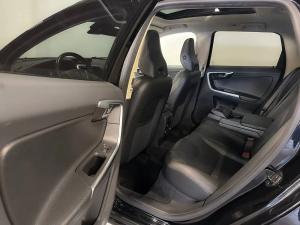 Black Volvo XC60 2010 in Jurmala, with an engine capacity of 2.40 L and mileage of 259 thousand km for 10495 €, photo 30 on AUTOMOTO.COM.LV