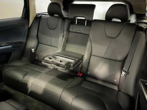 Black Volvo XC60 2010 in Jurmala, with an engine capacity of 2.40 L and mileage of 259 thousand km for 10495 €, photo 31 on AUTOMOTO.COM.LV