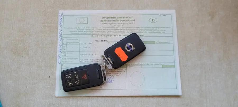 Черный Вольво ХС60 2010 в Рига, объемом двигателя 2.40 л и пробегом 289 тыс. км за 9900 €, фото 29 на AUTOMOTO.COM.LV