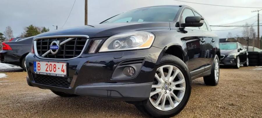 Melns Volvo XC60 2010 Rīga, ar dzinēja tilpumu 2.40 L un nobraukumu 241 tūkst. km par 10500 €, foto 1 vietnē AUTOMOTO.COM.LV