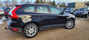Melns Volvo XC60 2010 Rīga, ar dzinēja tilpumu 2.40 L un nobraukumu 241 tūkst. km par 10500 €, foto 5 vietnē AUTOMOTO.COM.LV