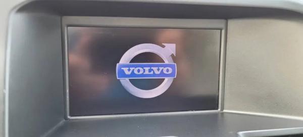 Melns Volvo XC60 2010 Rīga, ar dzinēja tilpumu 2.40 L un nobraukumu 241 tūkst. km par 10500 €, foto 10 vietnē AUTOMOTO.COM.LV