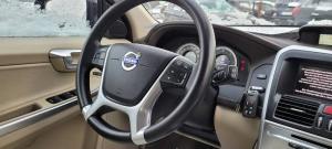Melns Volvo XC60 2010 Rīga, ar dzinēja tilpumu 2.40 L un nobraukumu 241 tūkst. km par 10500 €, foto 26 vietnē AUTOMOTO.COM.LV
