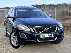 Melns Volvo XC60 2010 Rīga, ar dzinēja tilpumu 2.40 L un nobraukumu 243 tūkst. km par 9995 €, foto  vietnē AUTOMOTO.COM.LV