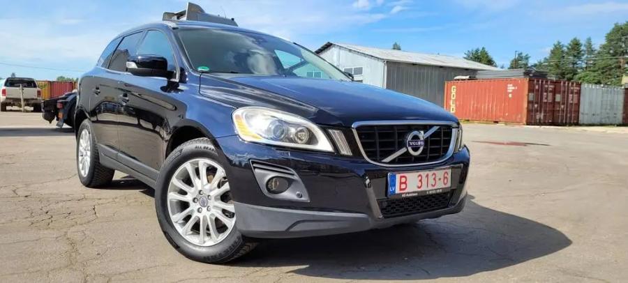 Melns Volvo XC60 2010 Rīga, ar dzinēja tilpumu 2.40 L un nobraukumu 310 tūkst. km par 9900 €, foto 1 vietnē AUTOMOTO.COM.LV
