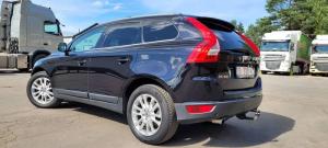 Melns Volvo XC60 2010 Rīga, ar dzinēja tilpumu 2.40 L un nobraukumu 310 tūkst. km par 9900 €, foto 8 vietnē AUTOMOTO.COM.LV