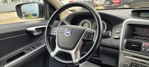 Melns Volvo XC60 2010 Rīga, ar dzinēja tilpumu 2.40 L un nobraukumu 310 tūkst. km par 9900 €, foto 23 vietnē AUTOMOTO.COM.LV